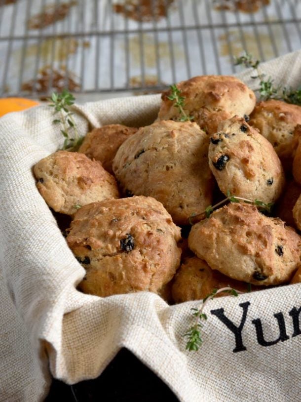 Irish Soda Biscuits with Currants, Caraway and Thyme - OMG! Yummy