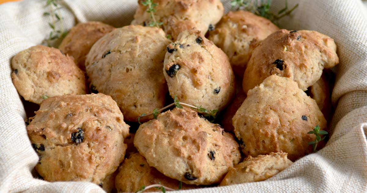 Irish Soda Biscuits with Currants, Caraway and Thyme - OMG! Yummy